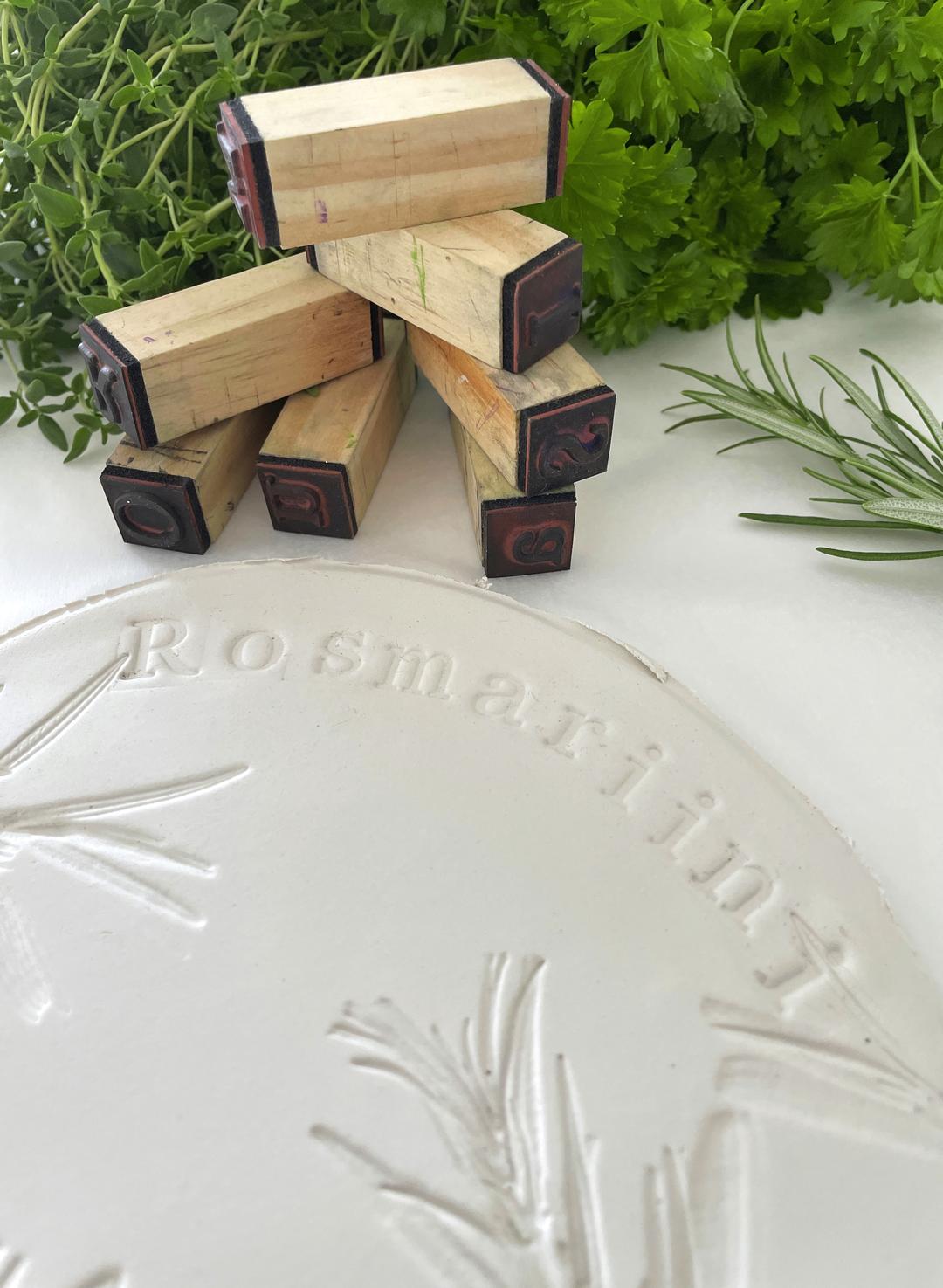 Herb plates from air-dry clay—check out the instructions! | Kotona Living