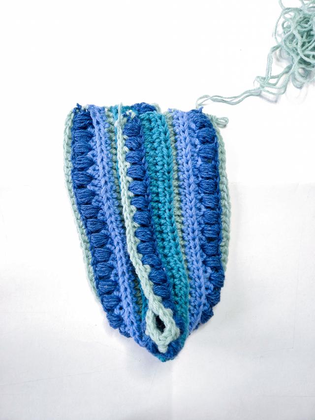 Popcorn-stitch crochet headband—free pattern | Kotona Living