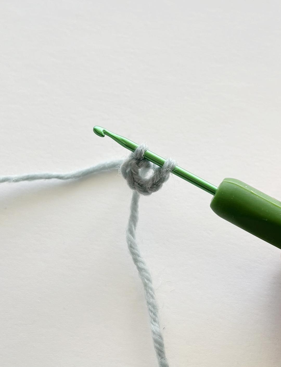Granny square—check out the step-by-step instructions | Kotona Living
