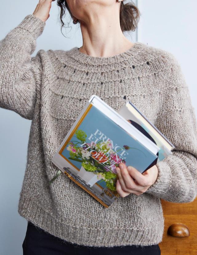 Easy sweater yoke pattern | Kotona Living
