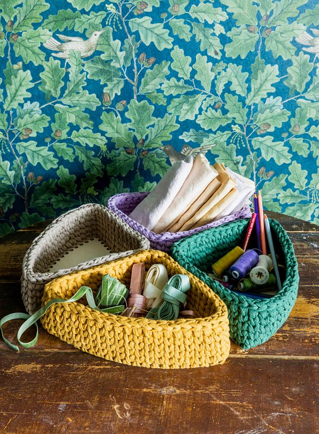 Triangular baskets—check out the pattern! | Kotona Living