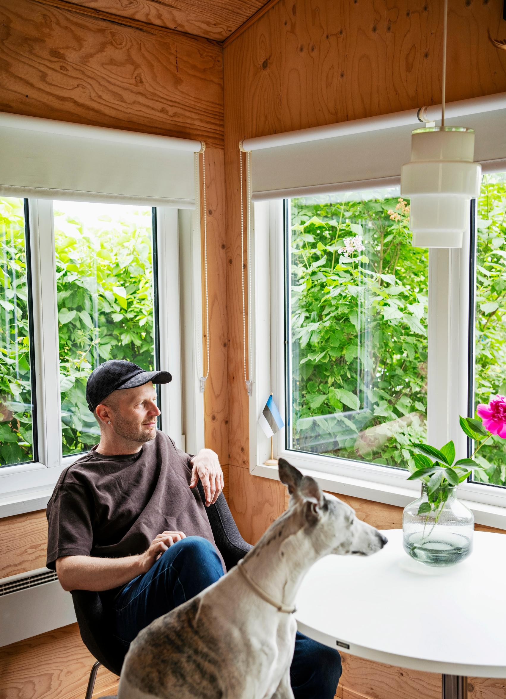 Finnish Eurovision commentator Mikko Silvennoinen’s cabin | Kotona Living