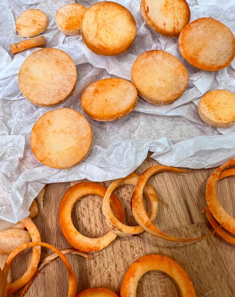 How to make avocado buttons | Kotona Living