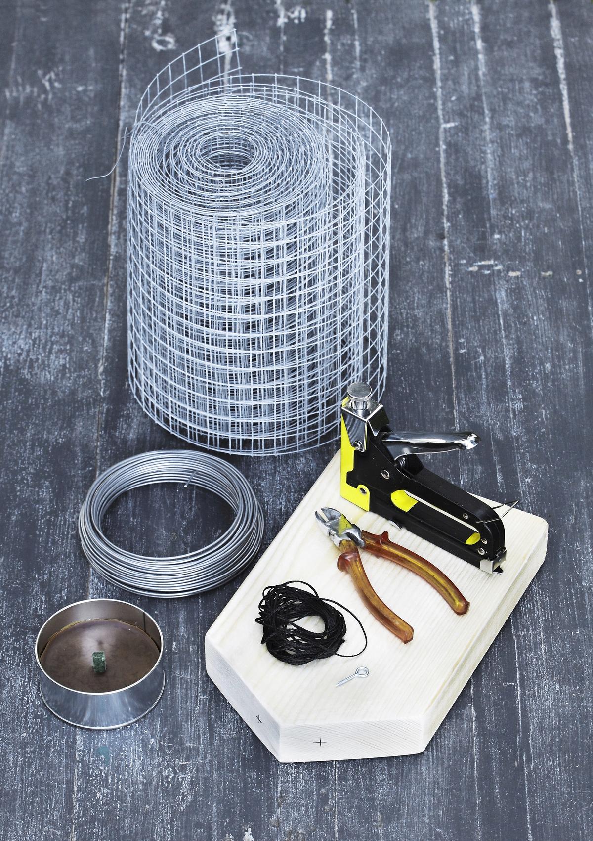 Floating lanterns—see instructions! | Kotona Living